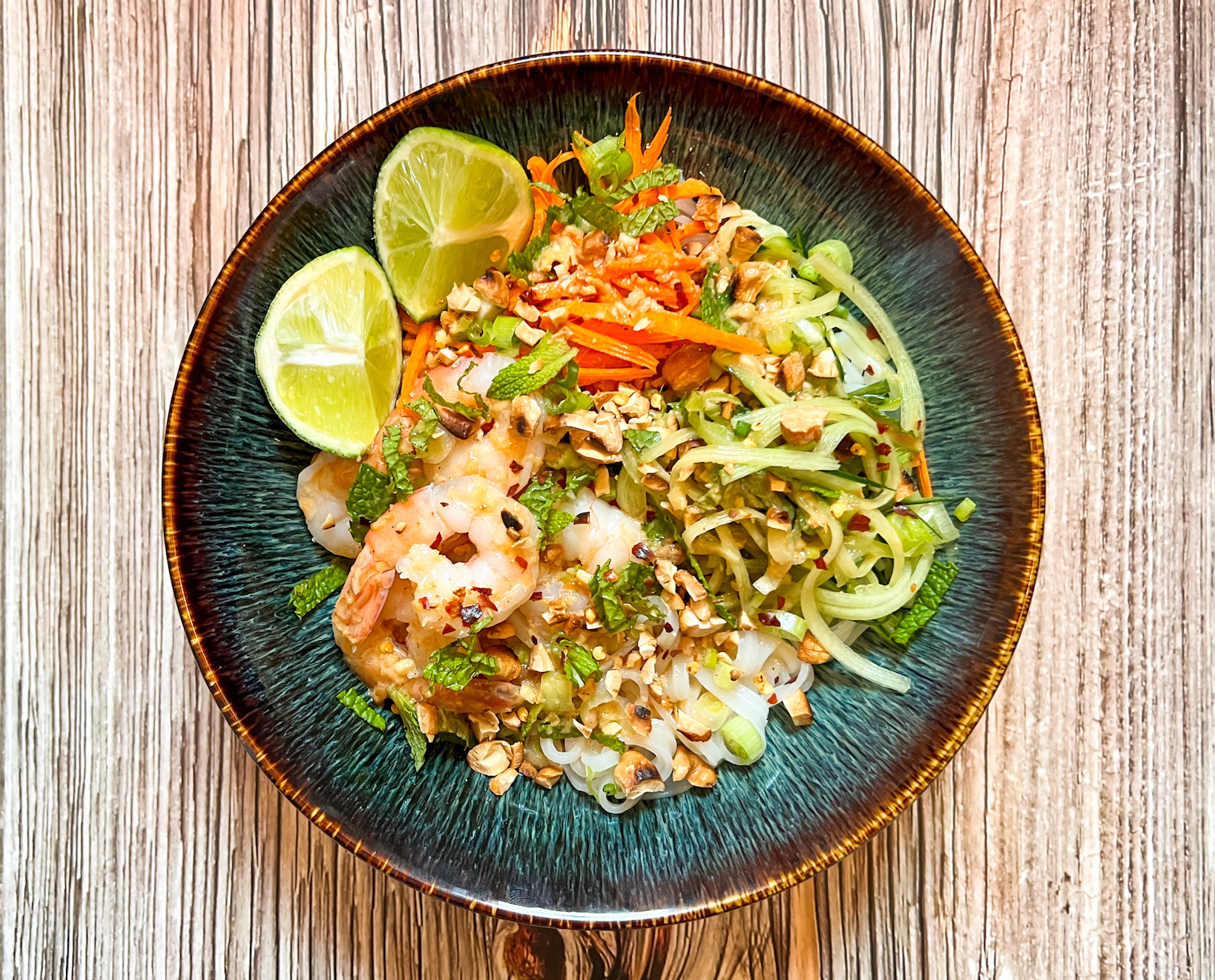 Vietnamese Peanut Prawn Bowl (GF) - The Blonde Flexitarian